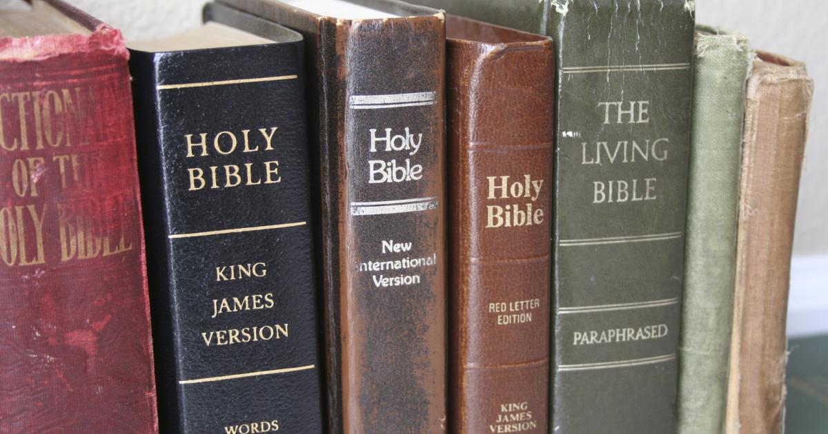What's the Difference Between Various Bible Versions? | United Church ...